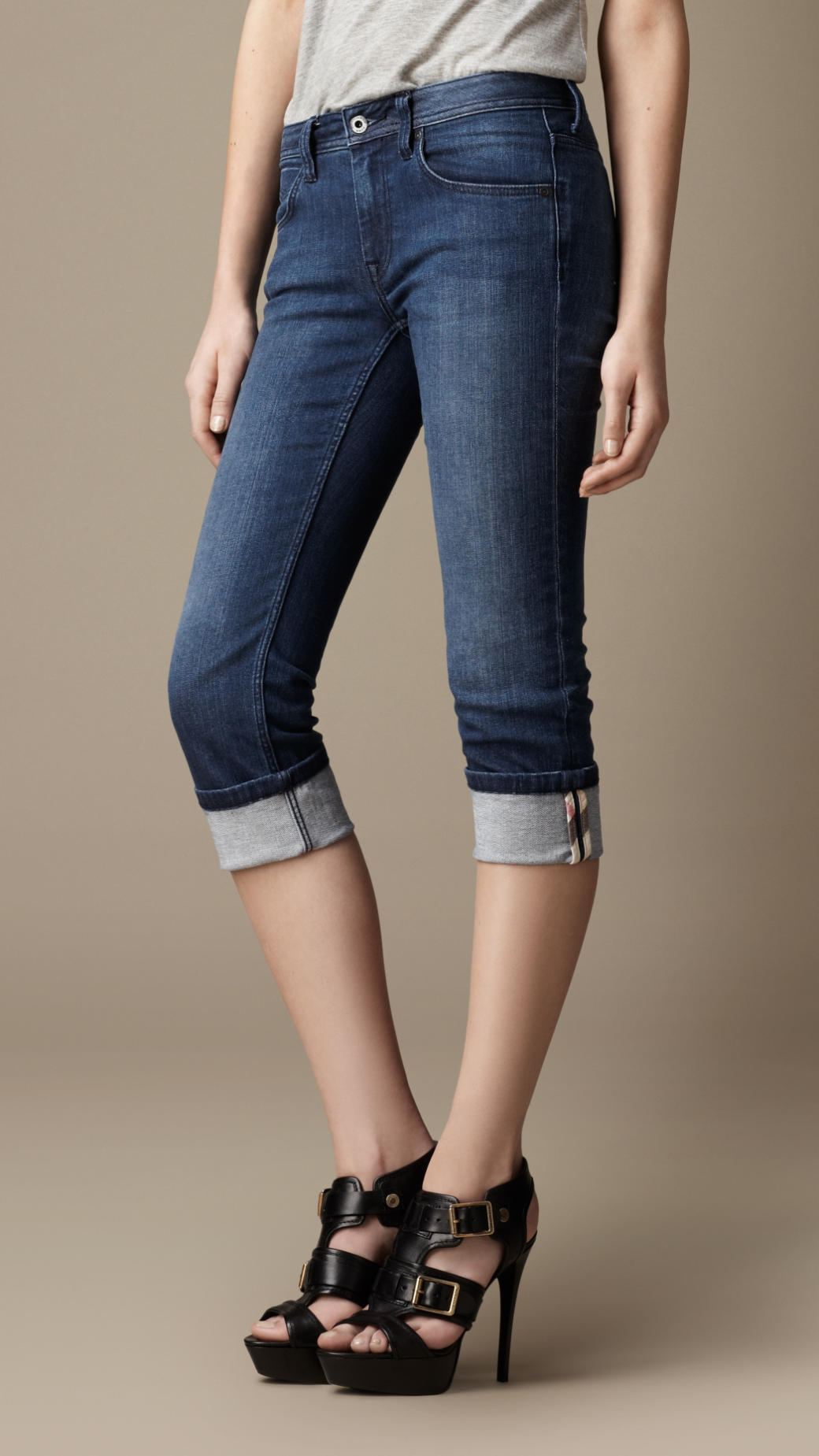 How to Wear Cropped Jeans, Capri Jeans and Cuffed Jeans - Easy Style ...